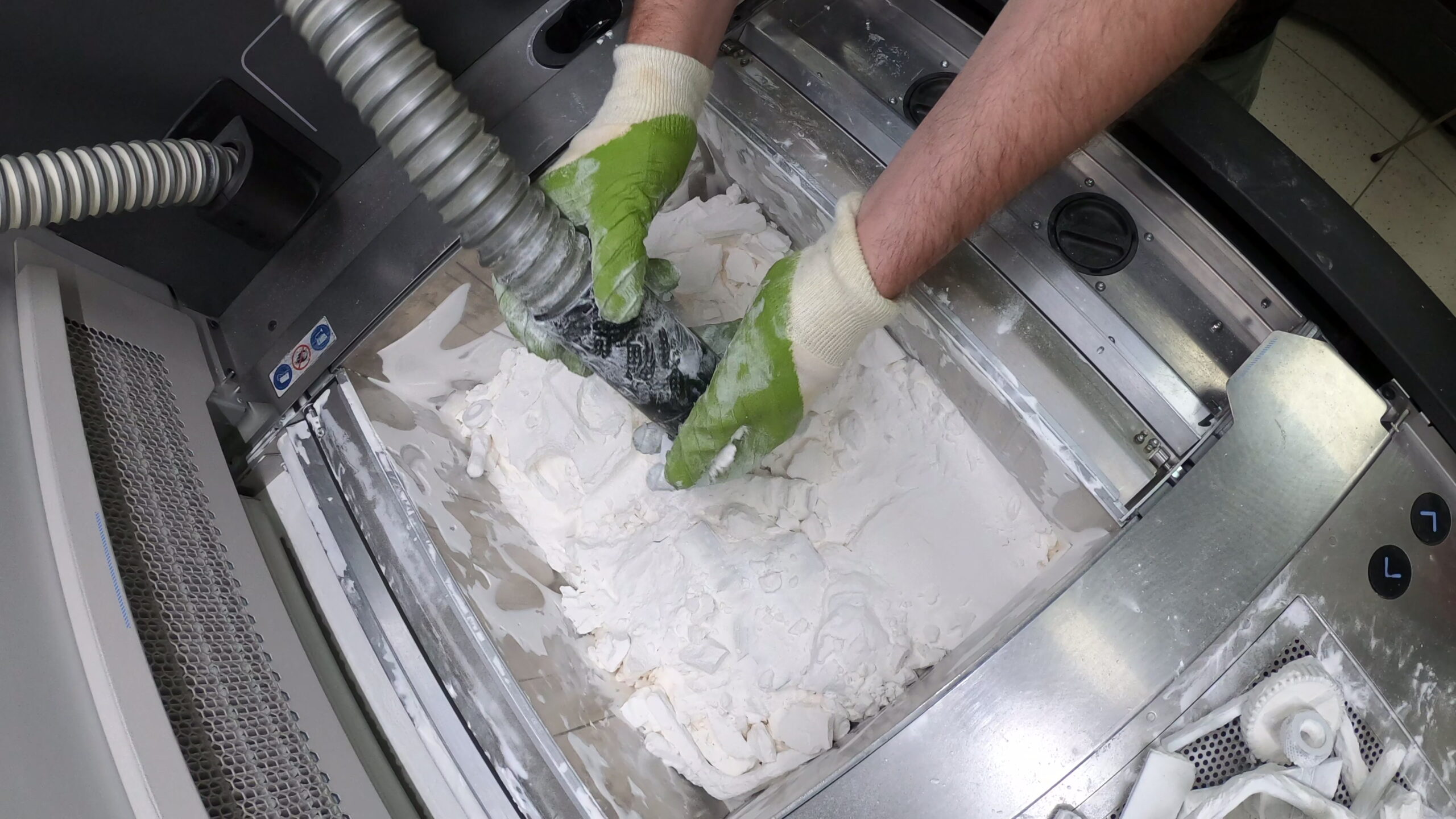 What options are there for post processing SLS and MJF Parts? - Print ...